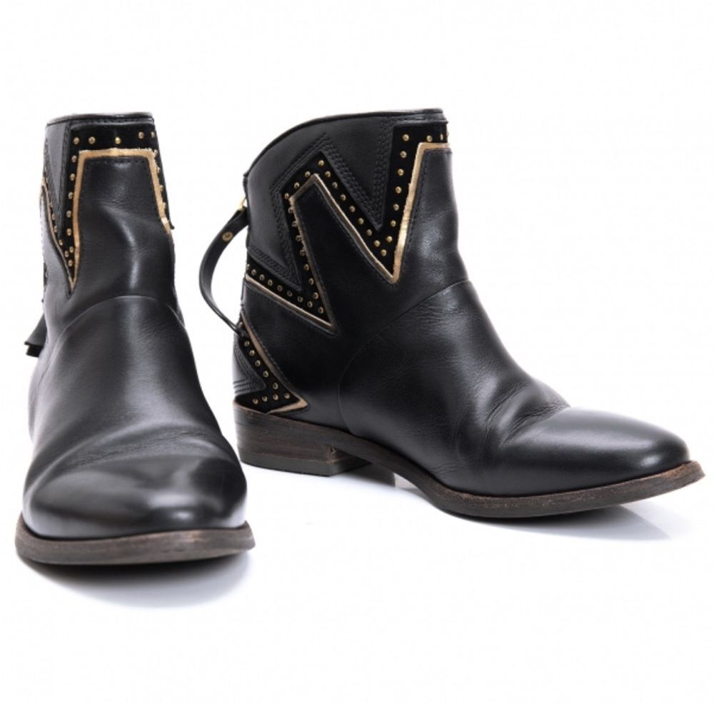 Ugg Black & Gold Metallic Details Ankle Booties- Size… - Gem
